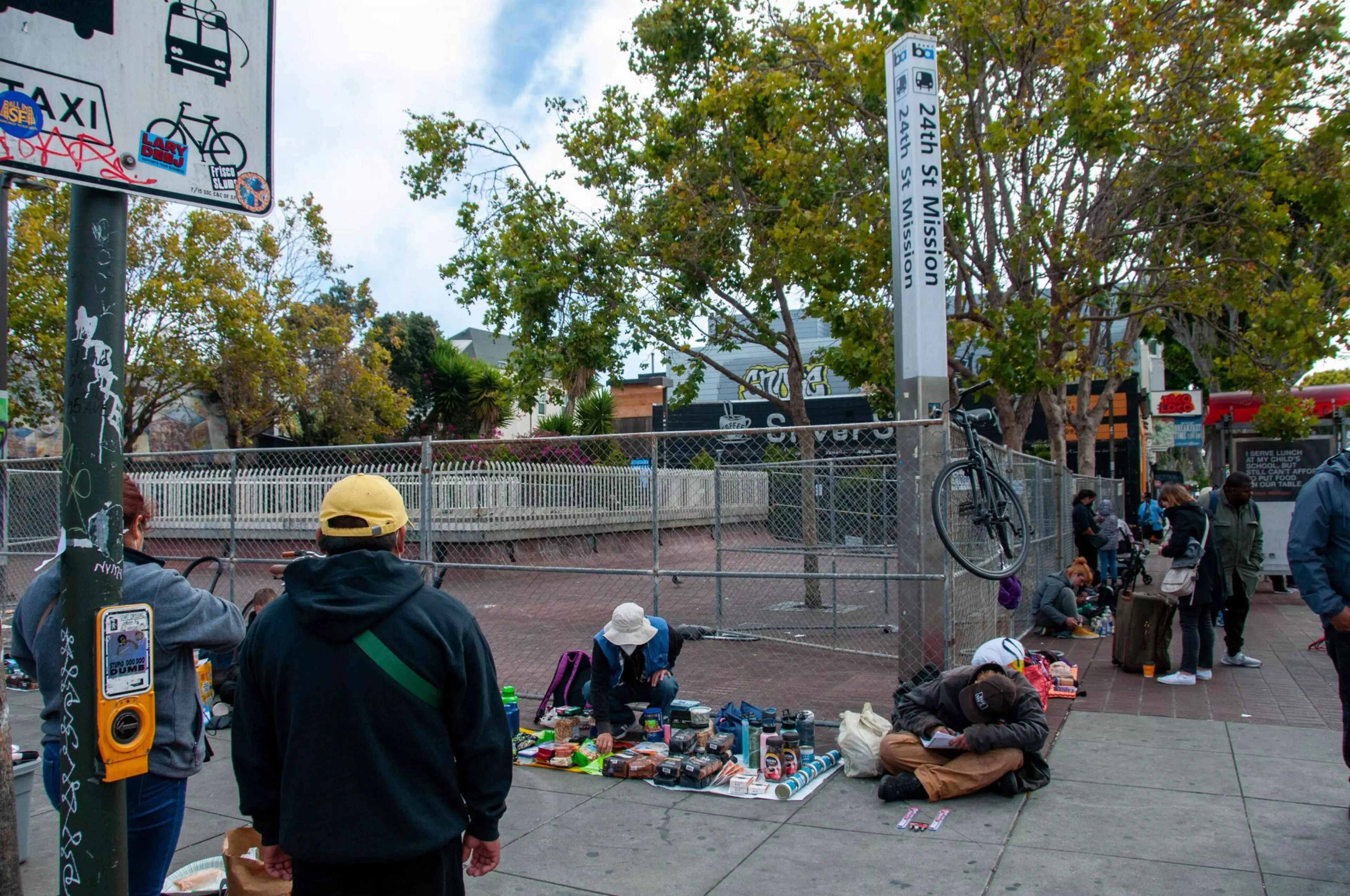 Man fatally stabbed at 24th Street Mission BART Station