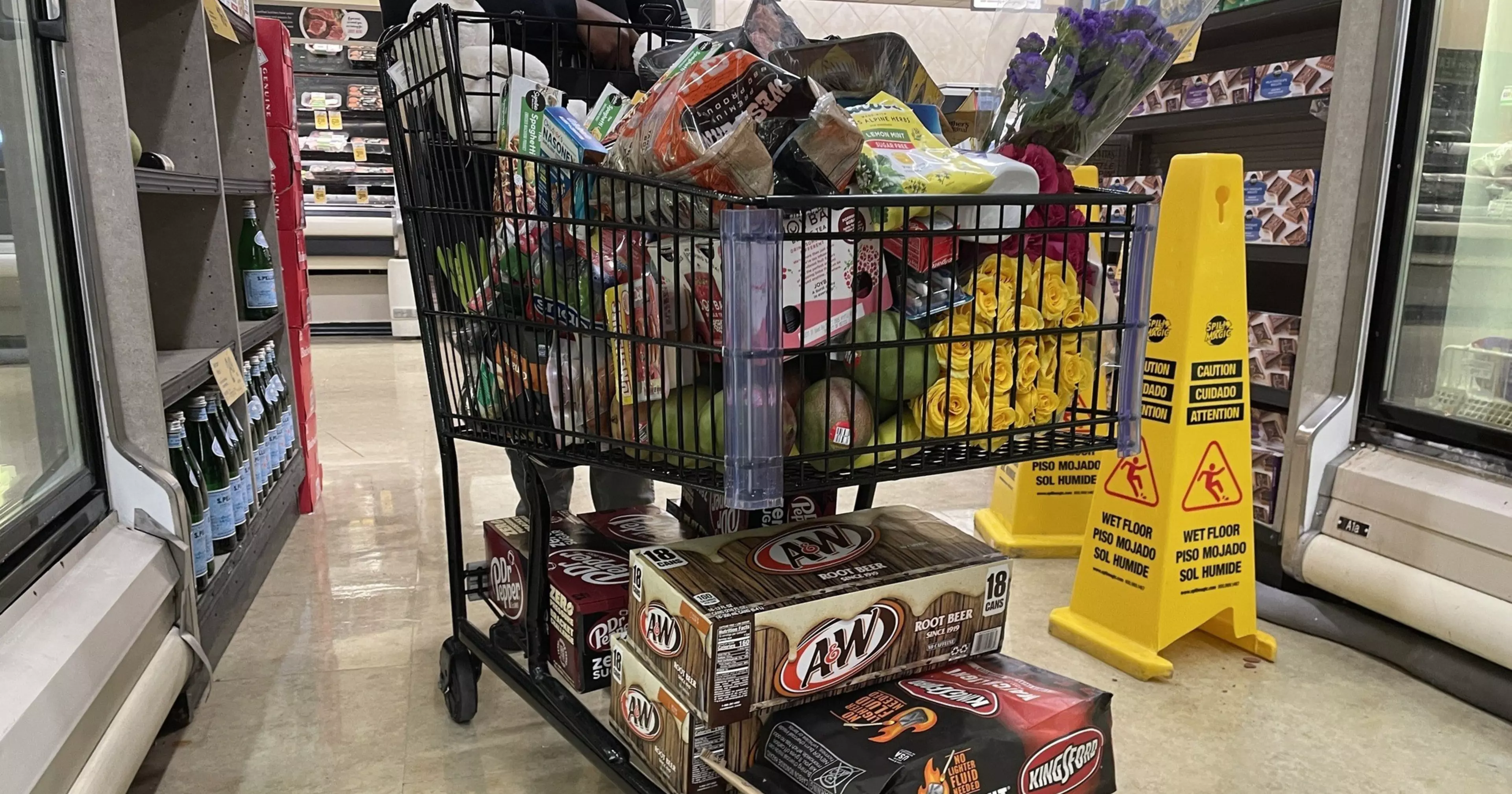 Fillmore Safeway’s closing sale sets off frenzied supermarket sweep