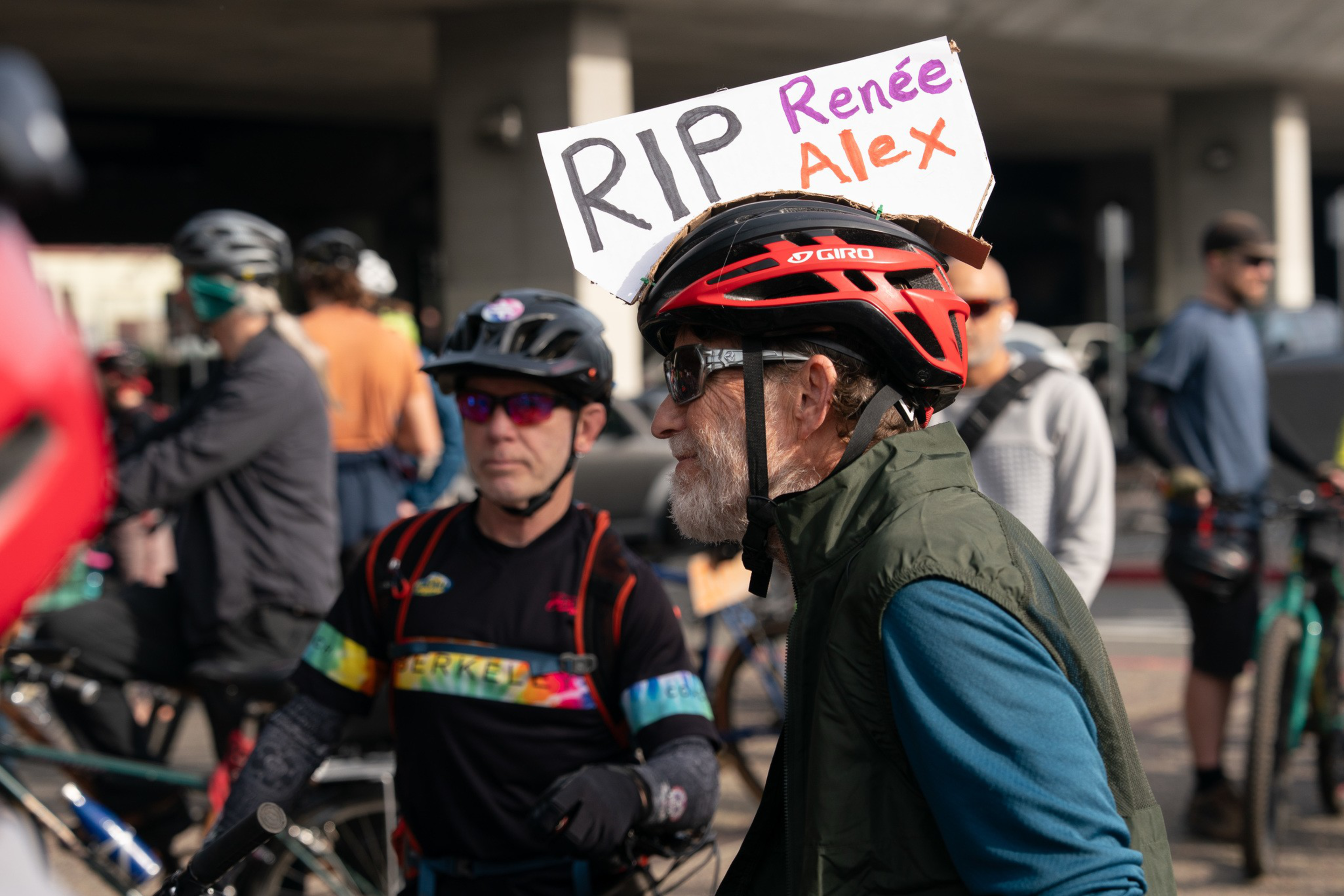 Bay Area cycling community rallies after Alex Pretti’s death