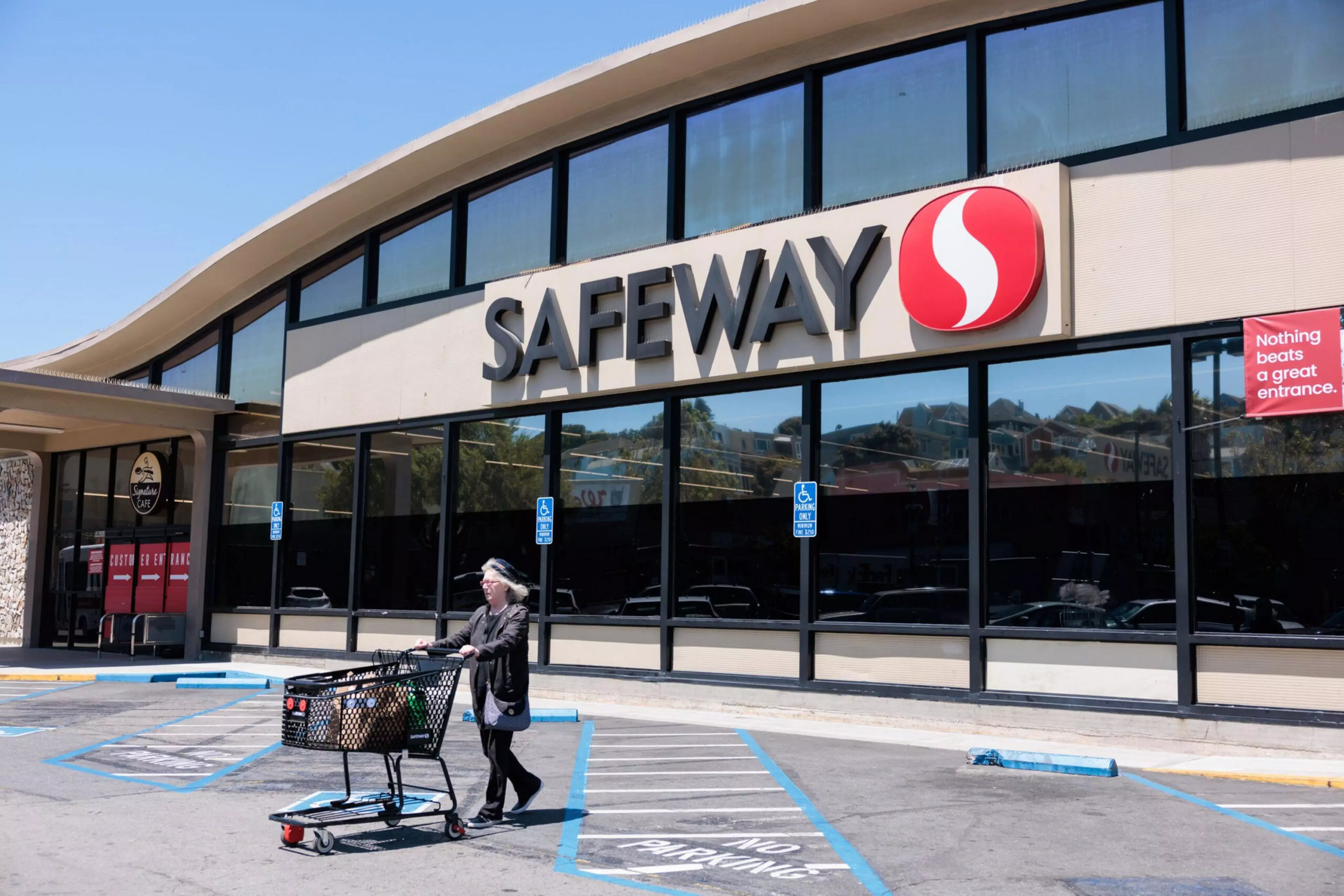 San Francisco Safeway security gates fail as rampant theft continues ...