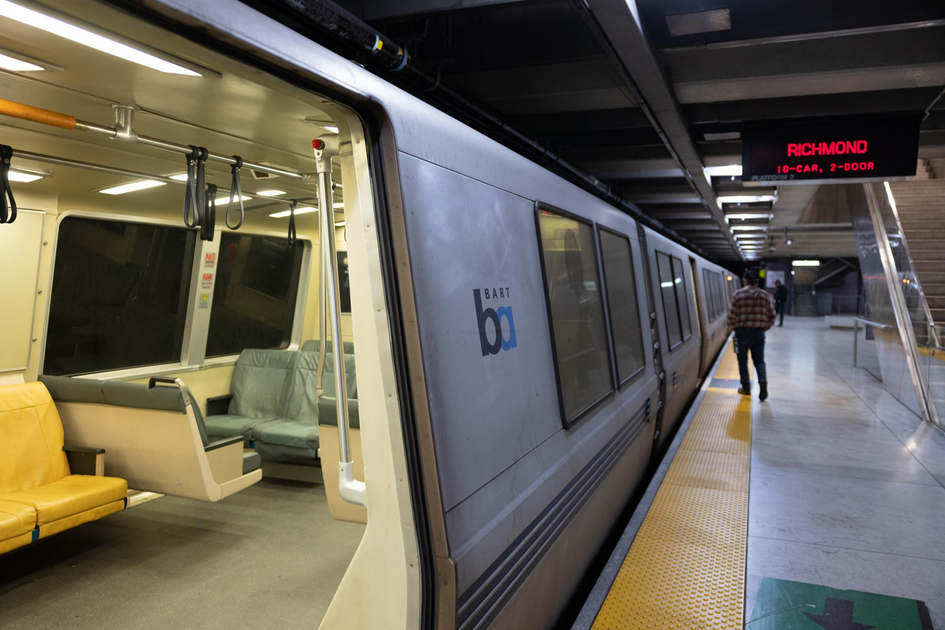 2 dead at San Francisco, Oakland BART stations despite Narcan doses