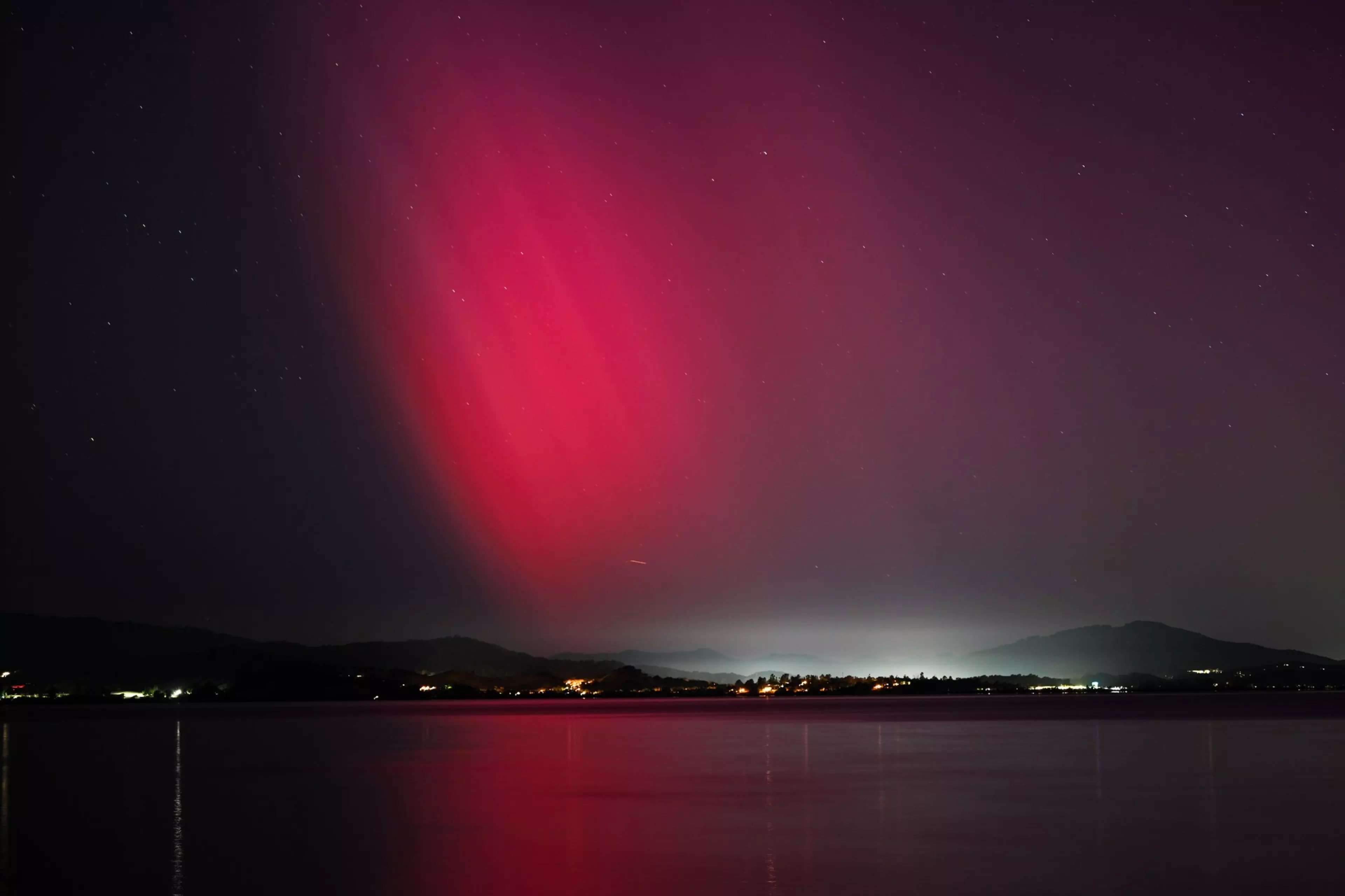Missed the lights? Aurora borealis may illuminate Bay Area again tonight